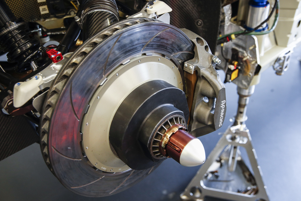The tortures a Porsche 911 RSR has to endure at the Le Mans 24H